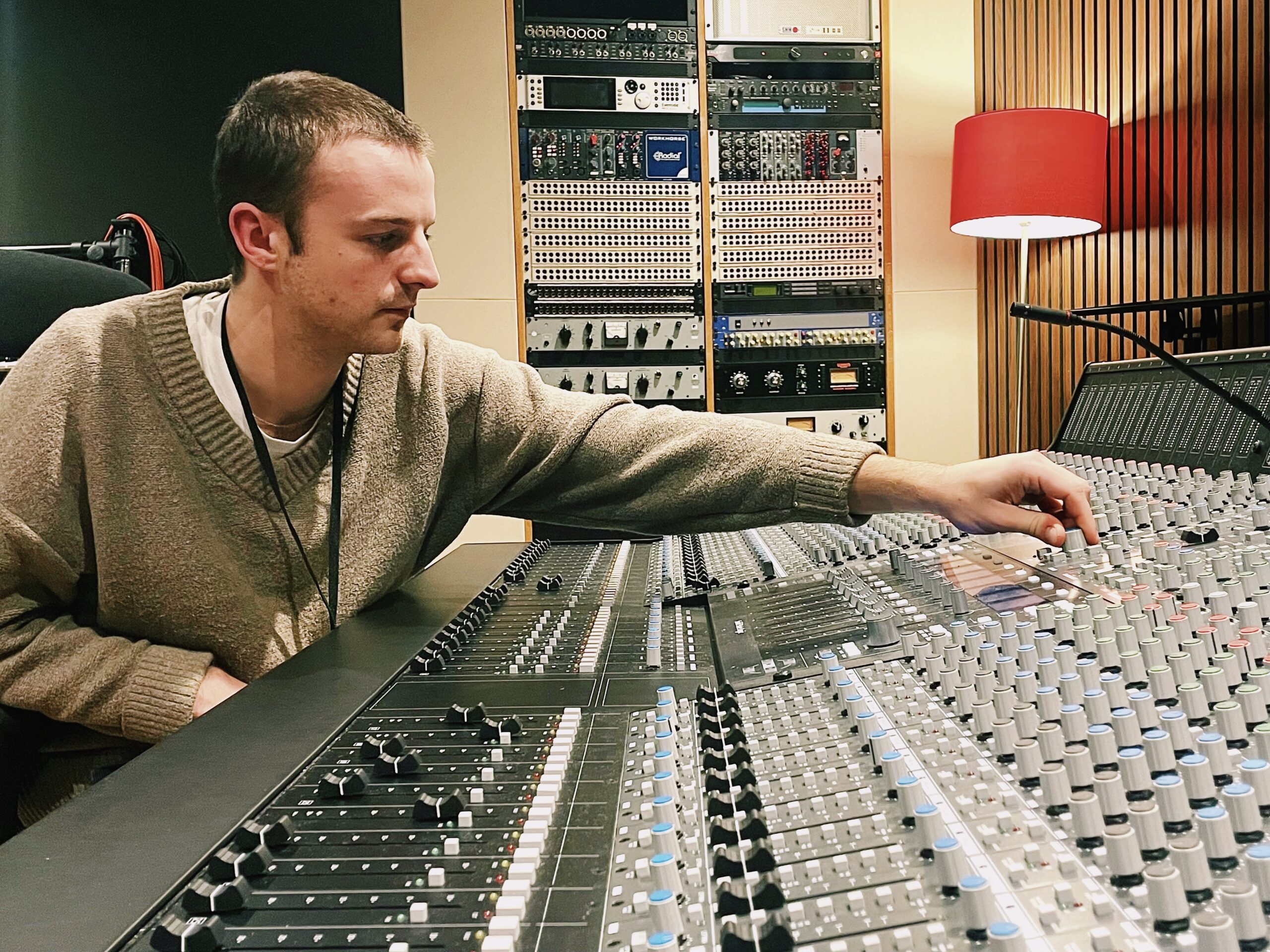 Alex Bennett | Producer, Mix Engineer and Technician