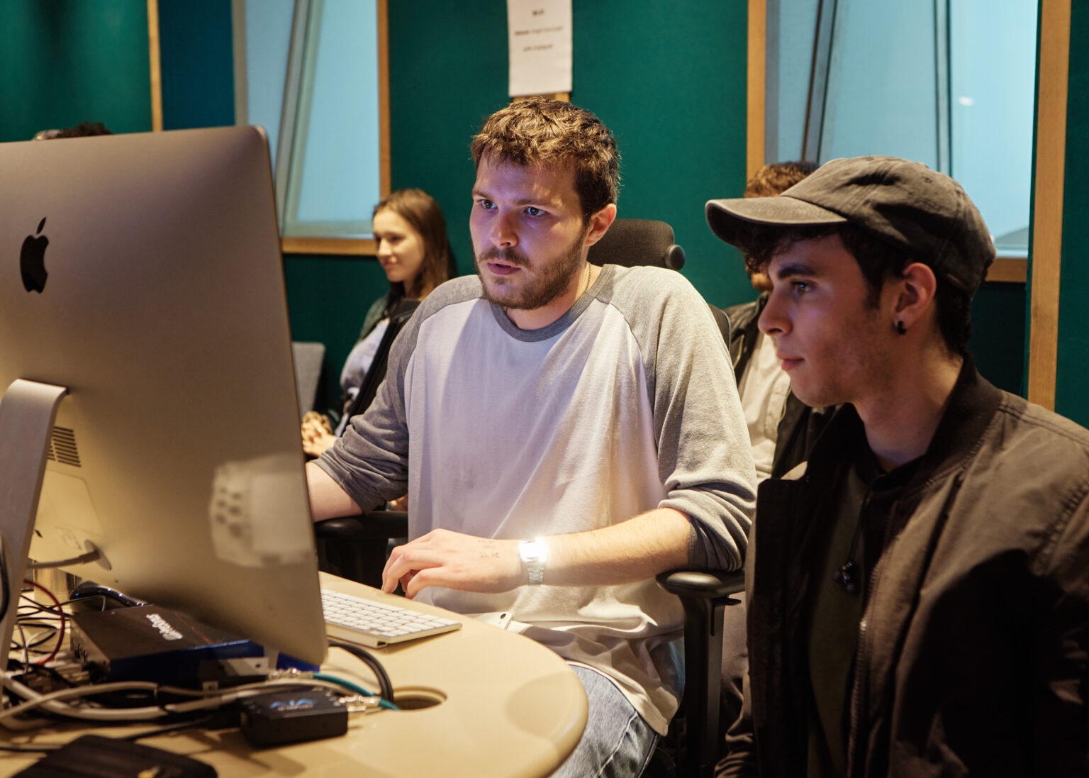 5 Essential Mixing Techniques | A Beginners Guide